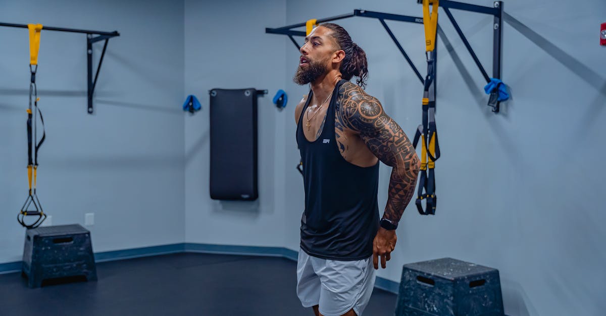 Pourquoi le TRX est l'outil incontournable pour s'entraîner à la maison ...