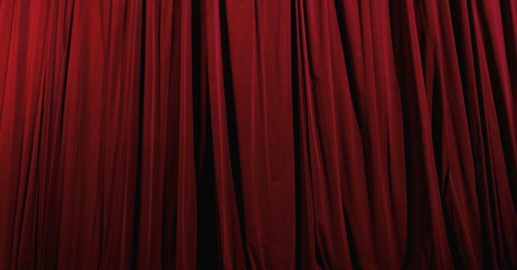 Le Cummerbund en Soie Satin Noir : L’Accessoire Chic pour les Tailles S/M